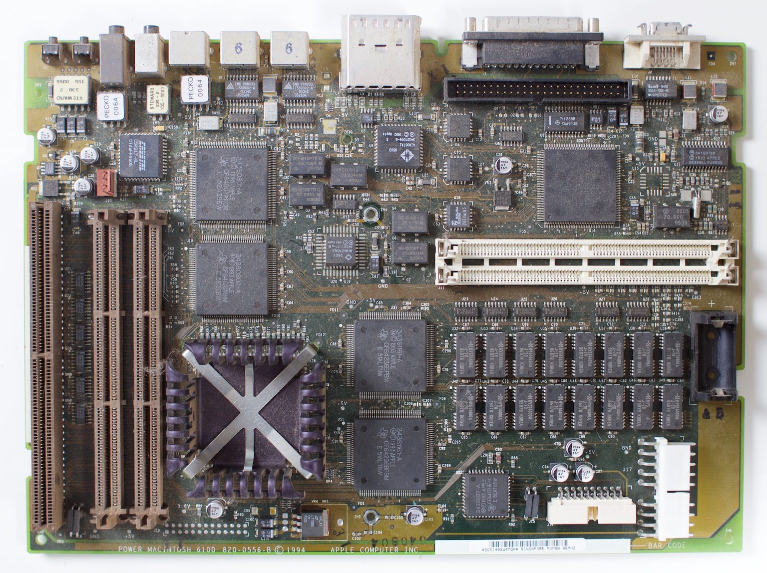 Power Macintosh 6100 - Recap-a-Mac